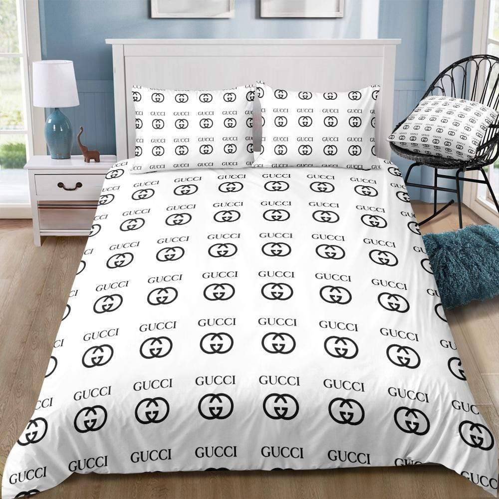 White Gucci bed set – MY luxurious home